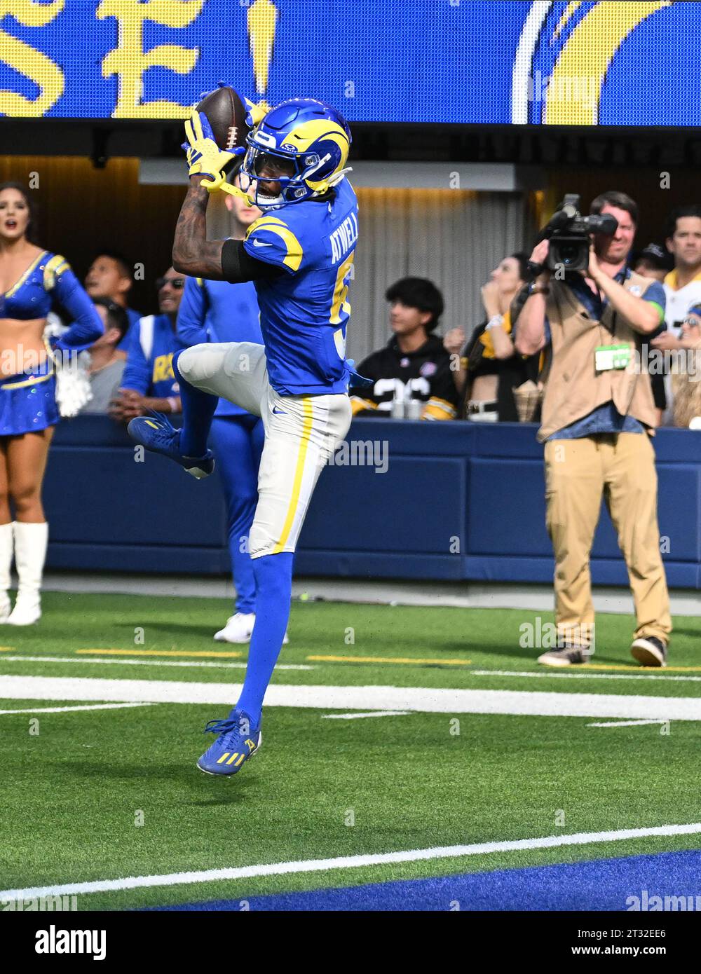Inglewood, United States. 22nd Oct, 2023. Los Angeles Rams receiver ...