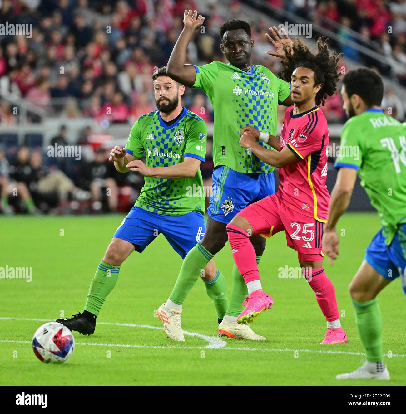 St. Louis, USA. 21st Oct, 2023. Seattle Sounders midfielder João Paulo ...