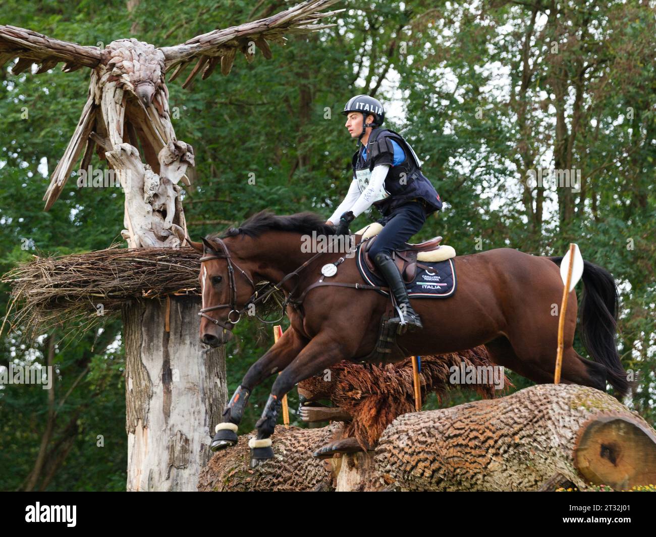 Federico SACCHETTI of Italy with Larav Lord Tyson during the cross ...