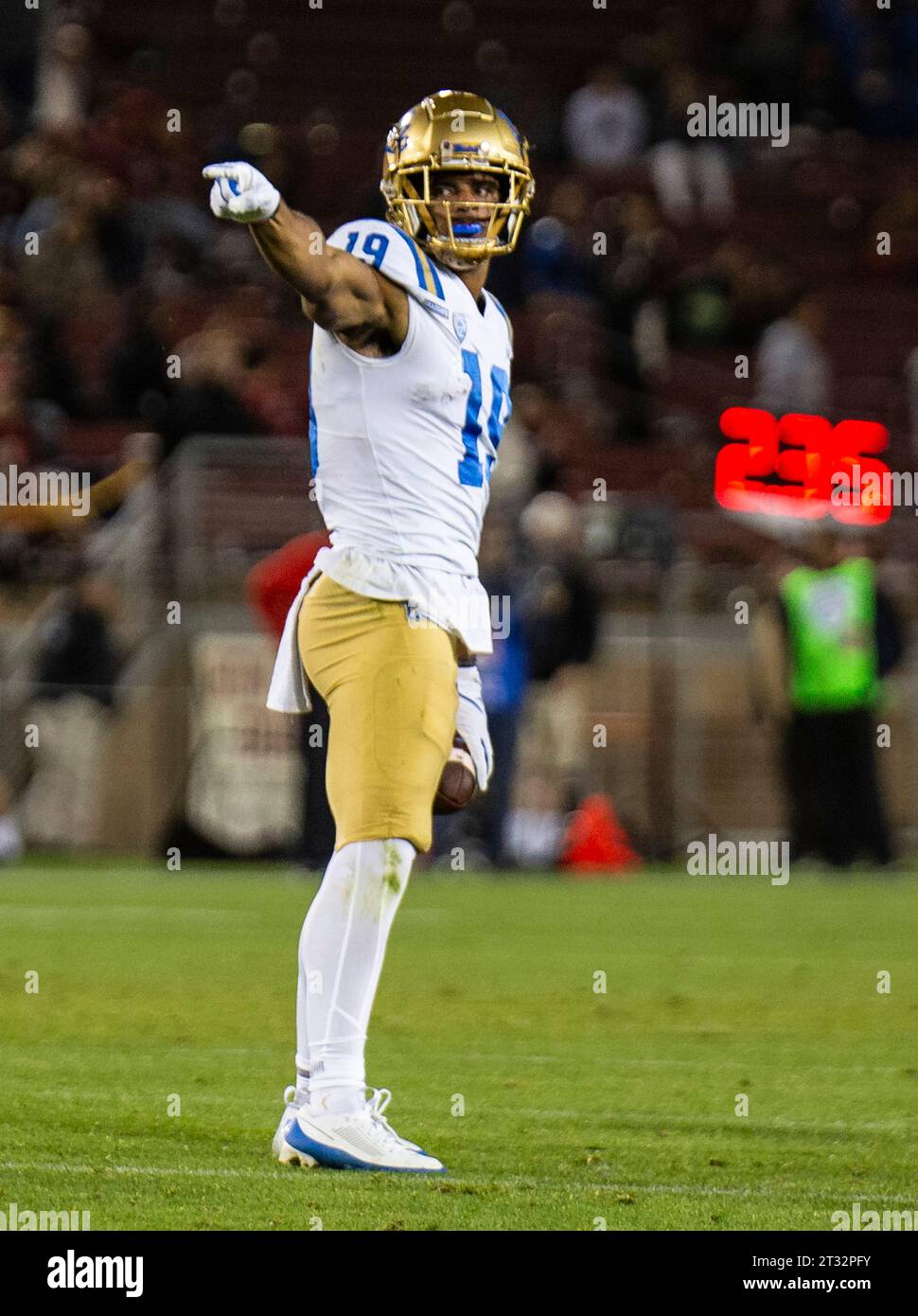 October 21 2023 Palo Alto, CA USA UCLA wide receiver Kyle Ford (19 ...