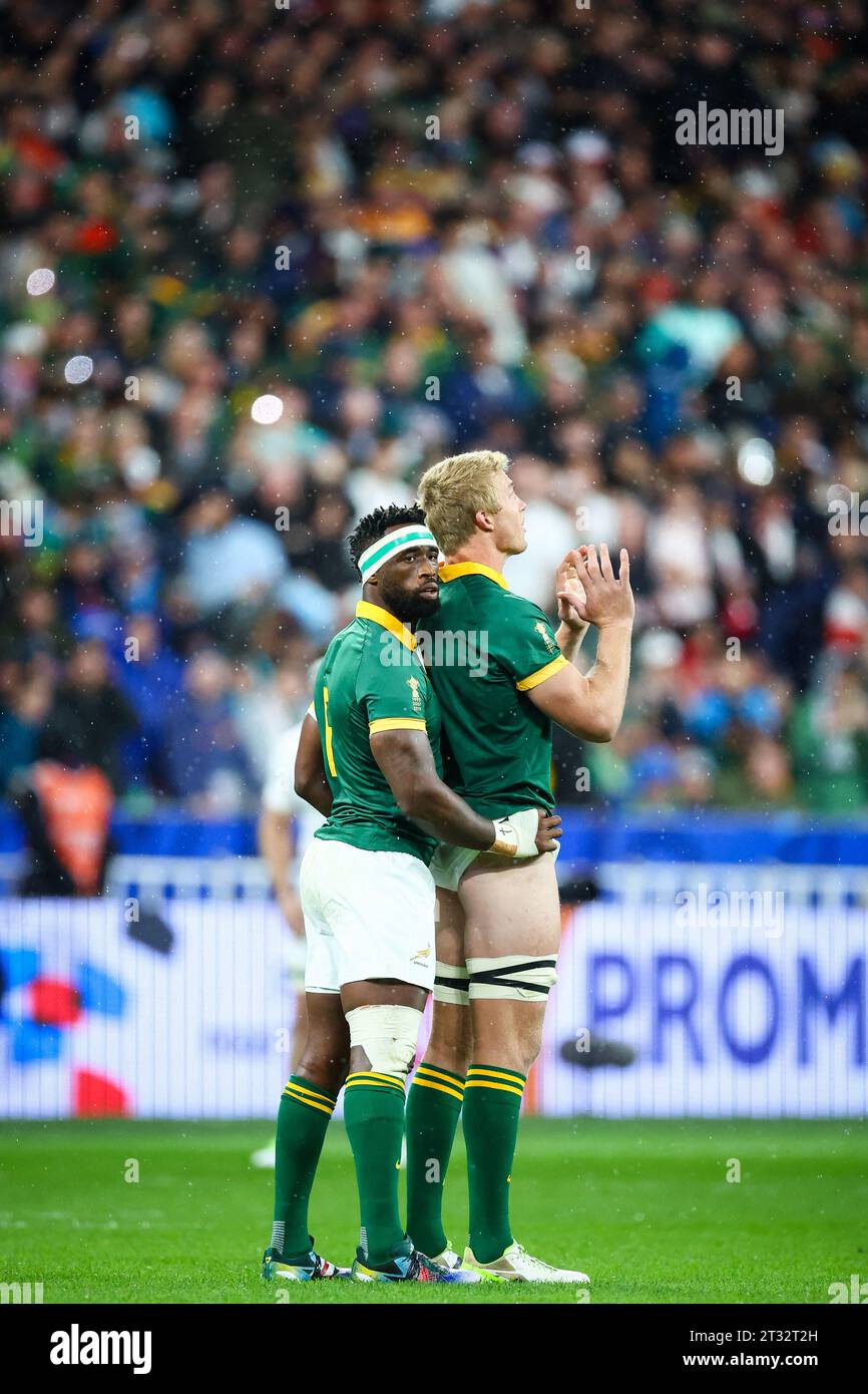 Siya Kolisi #6 of South Africa and Pieter-Steph Du Toit #7 of South ...