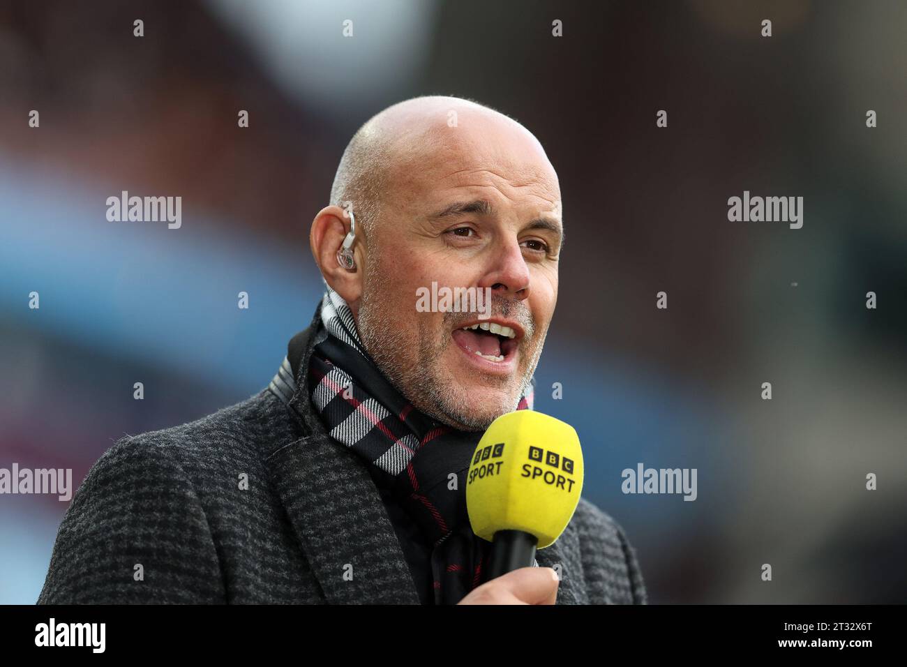 Birmingham, UK. 22nd Oct, 2023. Jason Mohammad looks on while working ...
