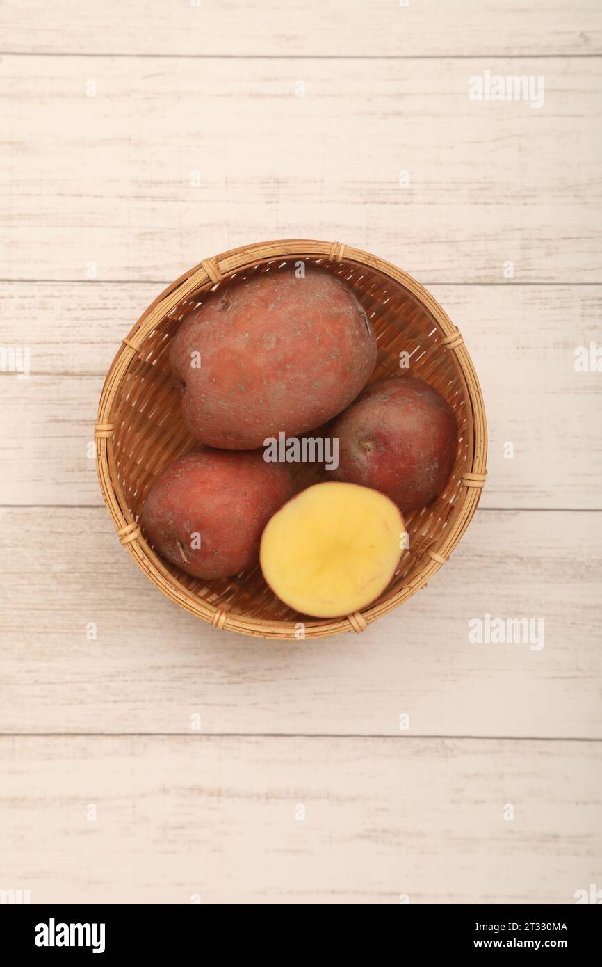 Andes Red Potato Stock Photo - Alamy