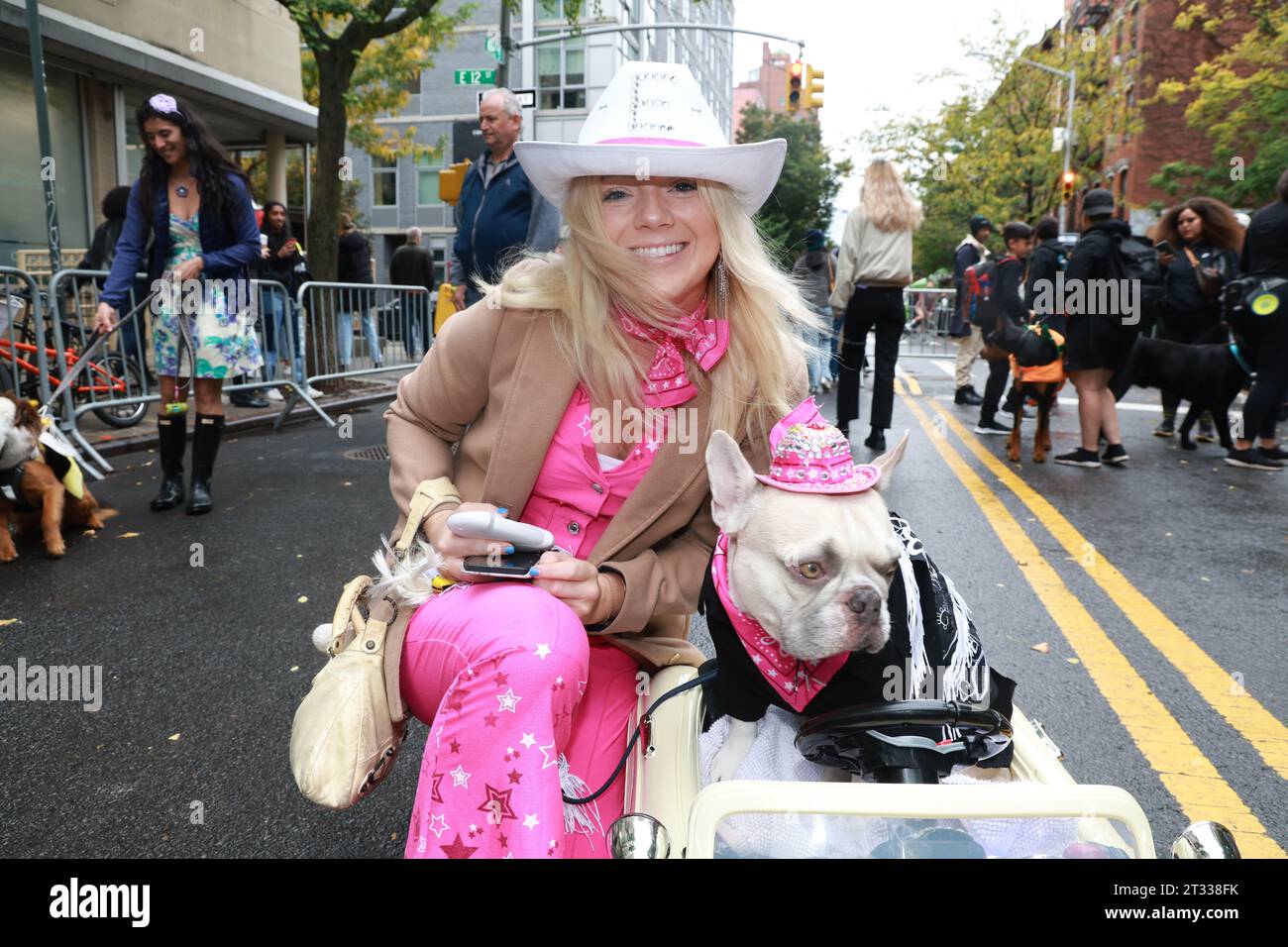 Leslie Akin and her dog Earl make a great Barbie for the 33rd Annual ...