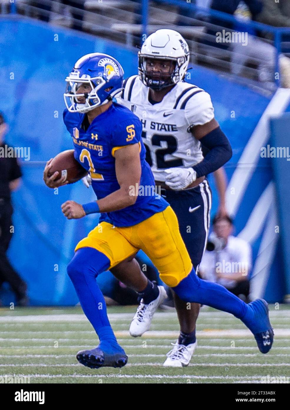 CEFCU Stadium San Jose, CA. 21st Oct, 2023. CA USA San Jose quarterback ...