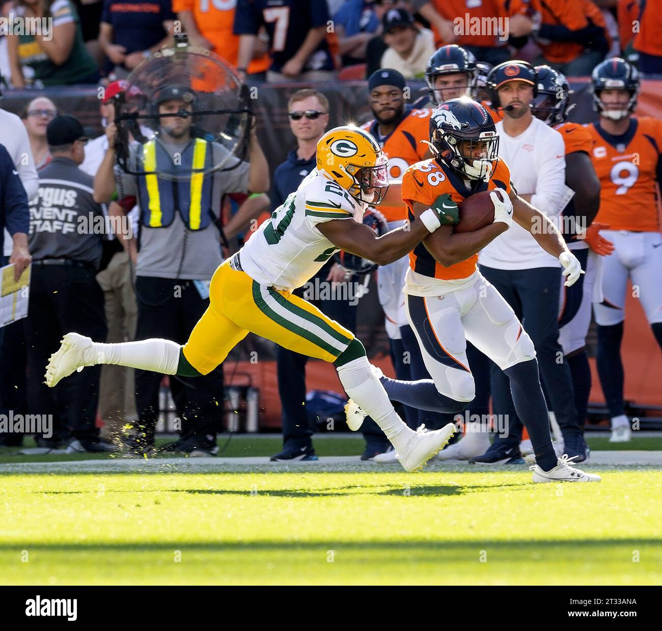 Denver, Colorado, USA. 22nd Oct, 2023. Broncos RB JALEEL MCLAUGHLIN ...