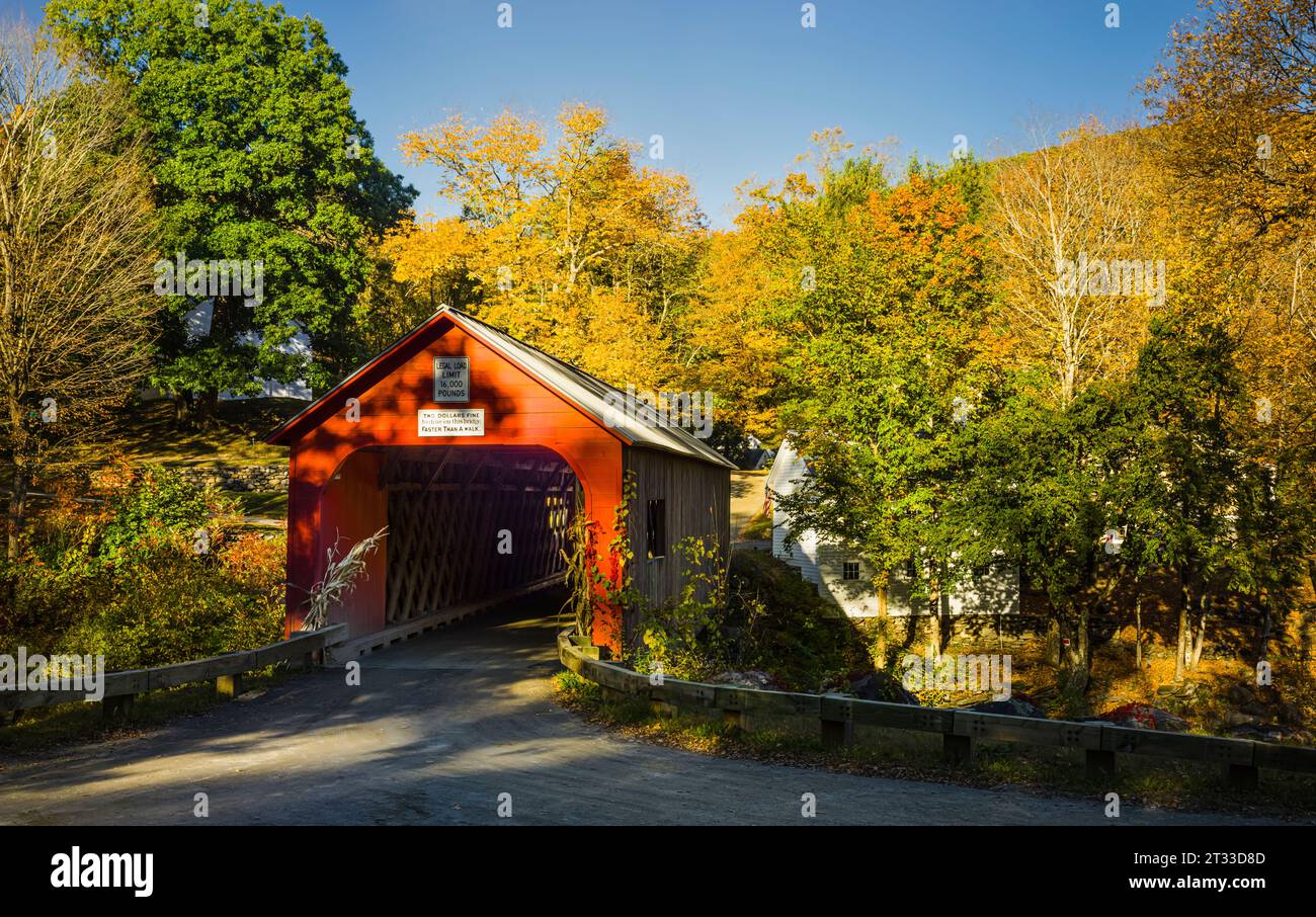 Green river covered bridge guilford hi-res stock photography and images ...
