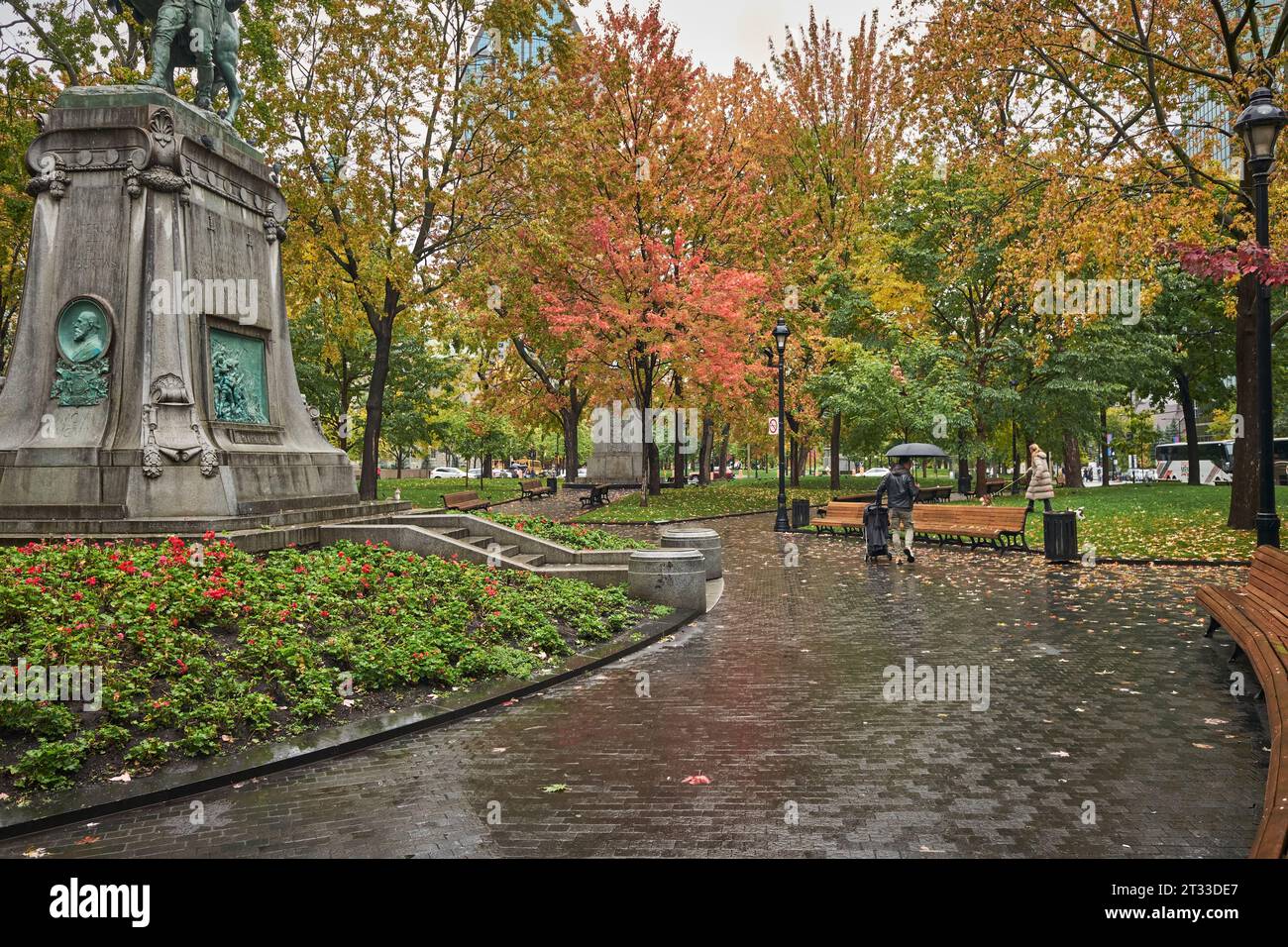 Dorchester Square, Montreal Stock Photo - Alamy