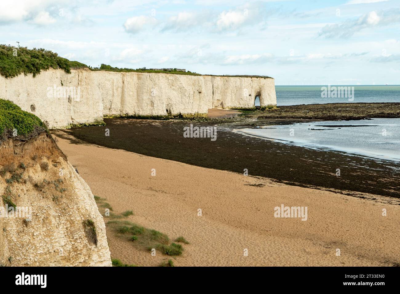 Chalk Cliffs at Kingsgate Bay, Broadstairs, Kent, England Stock Photo ...