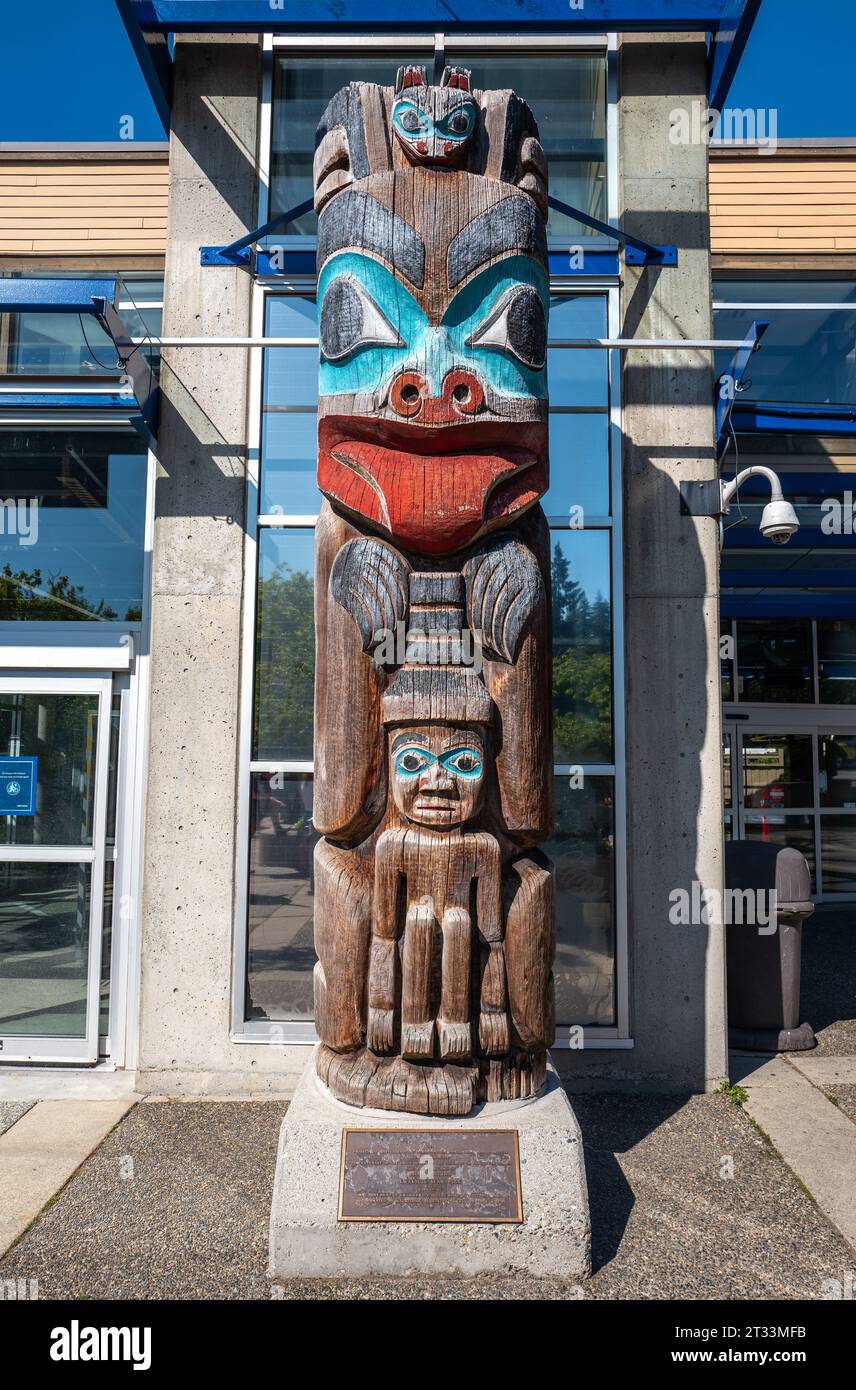 Coast salish hi-res stock photography and images - Alamy