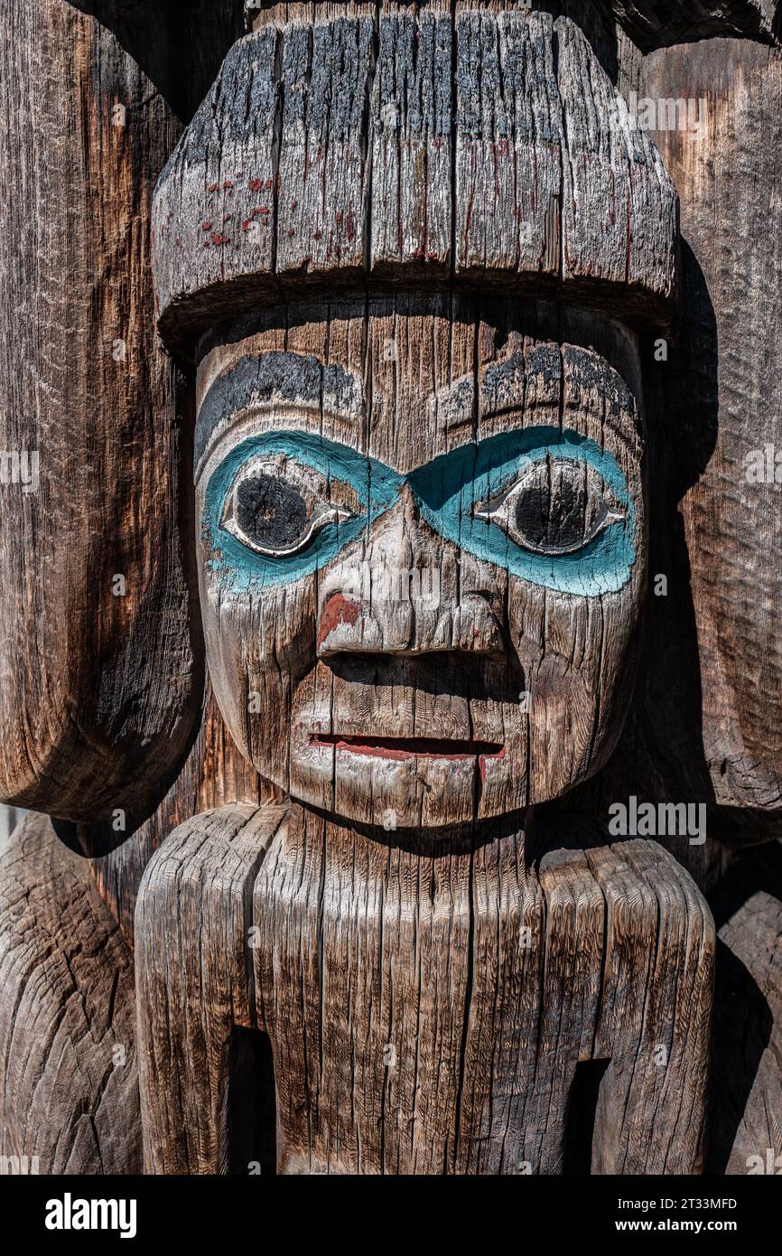 Coast salish hi-res stock photography and images - Alamy