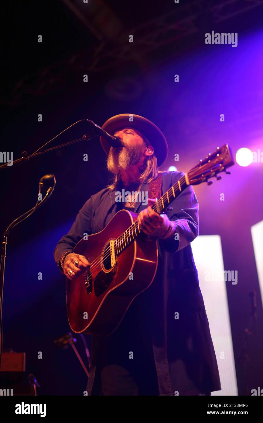 Dallas Green alias City and Colour bei einem Konzert im Huxleys Neue ...
