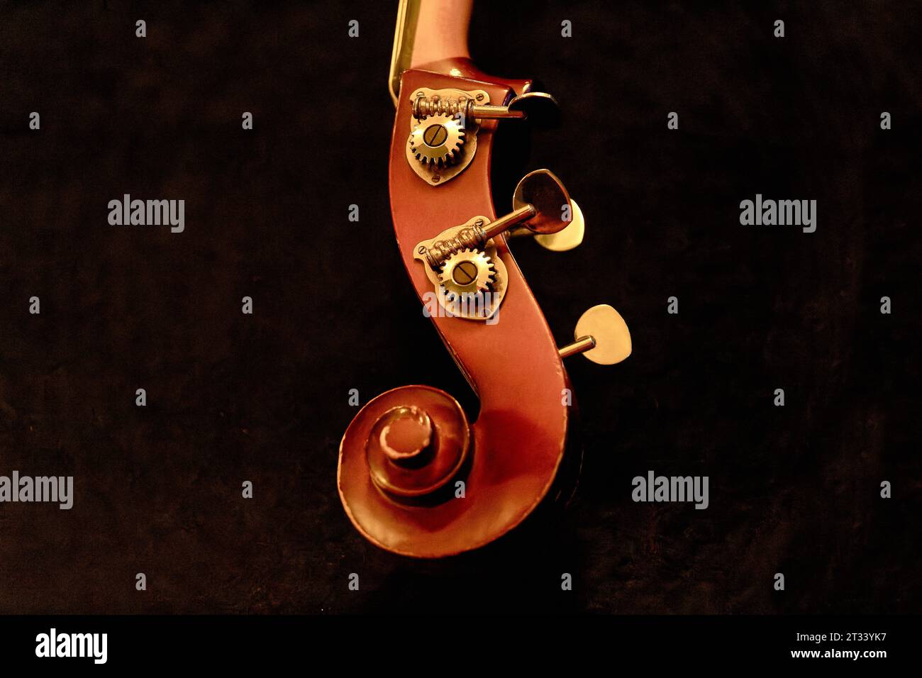 Double bass box hi-res stock photography and images - Alamy