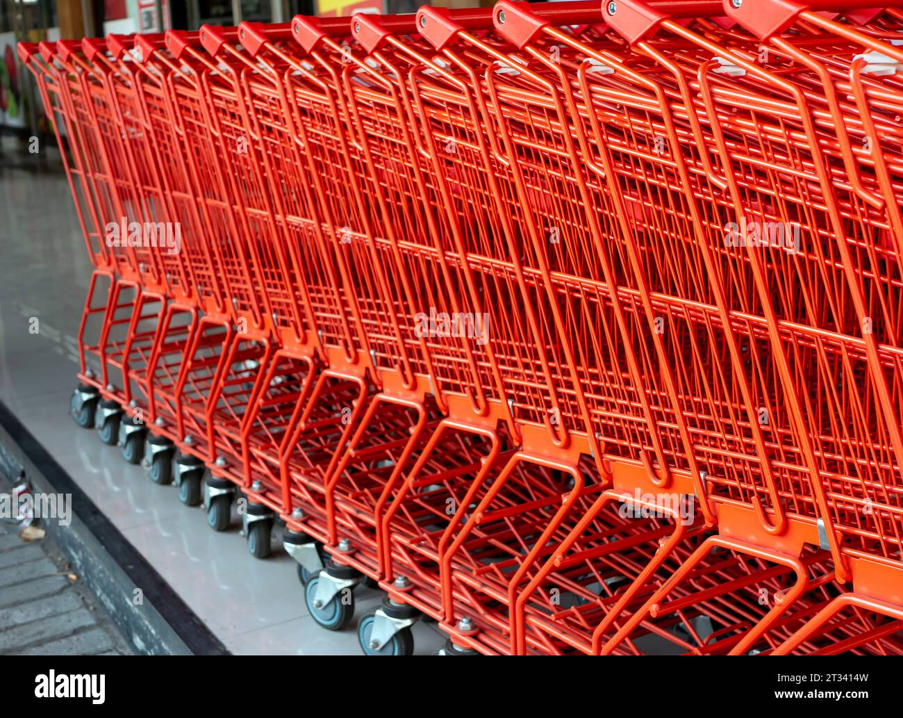 Row trolley in shopping hi-res stock photography and images - Alamy