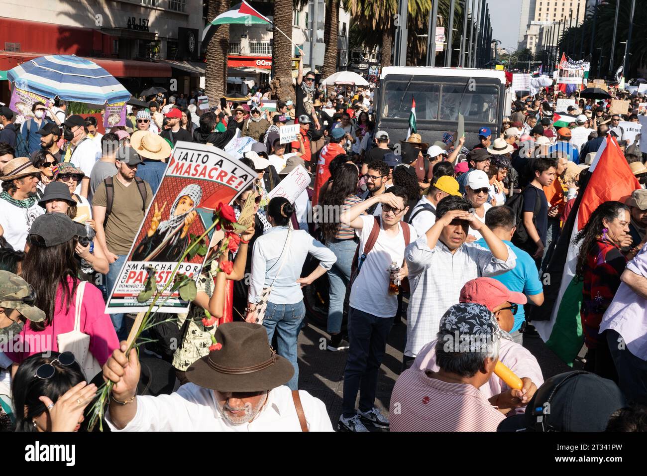 Pro-Palestine march, Mexico City, Mexico. 22nd Oct, 2023. thousands of ...