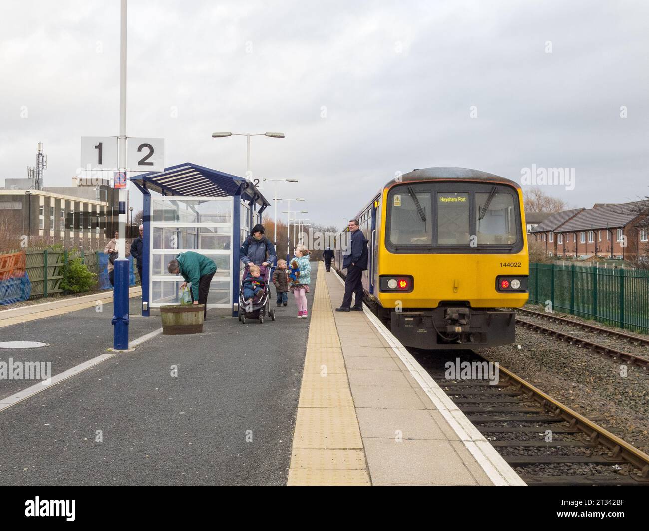 Morecambe railway station hi-res stock photography and images - Alamy