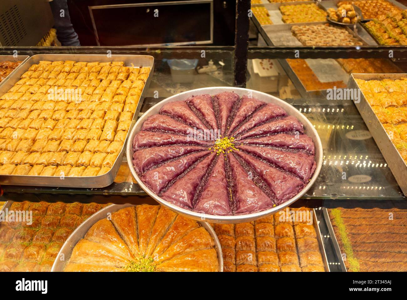 Turkish bakery hi-res stock photography and images - Alamy