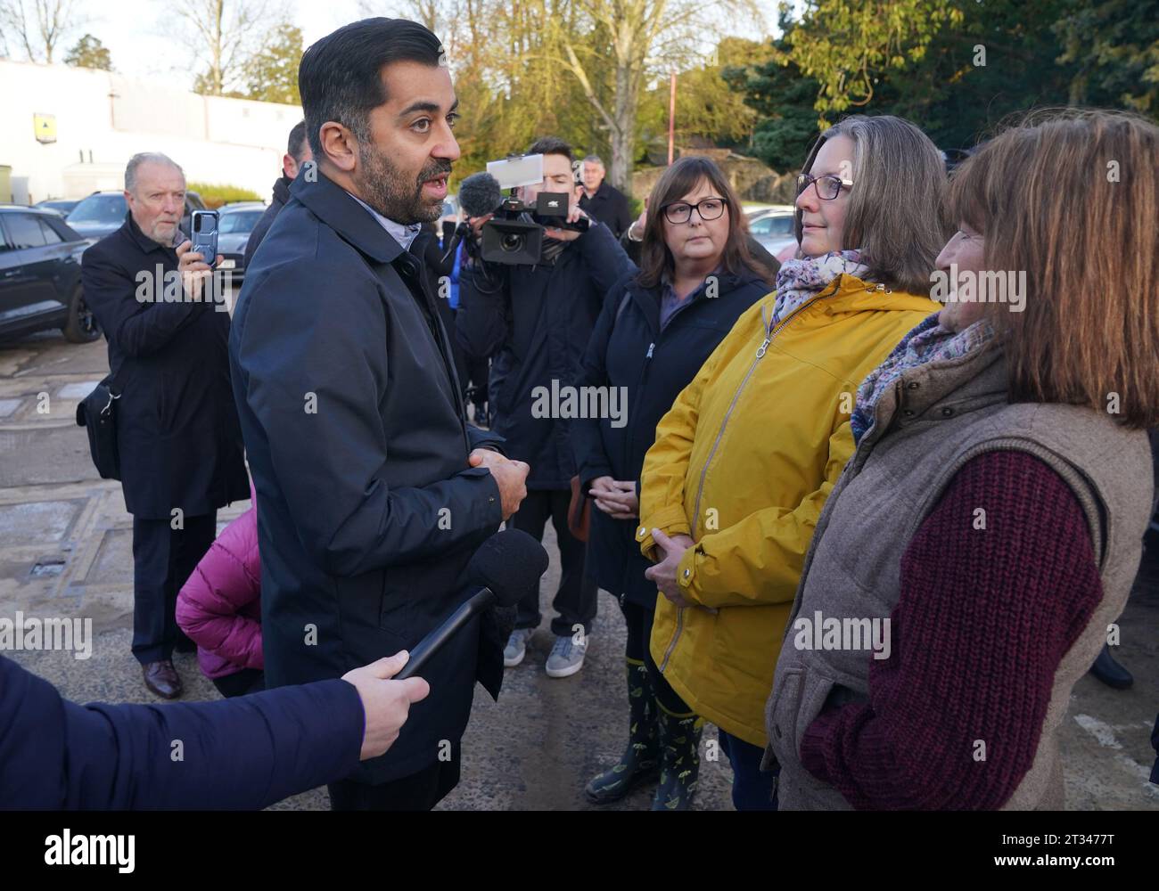 First Minister Humza Yousaf speaking to staff from Matrix International ...