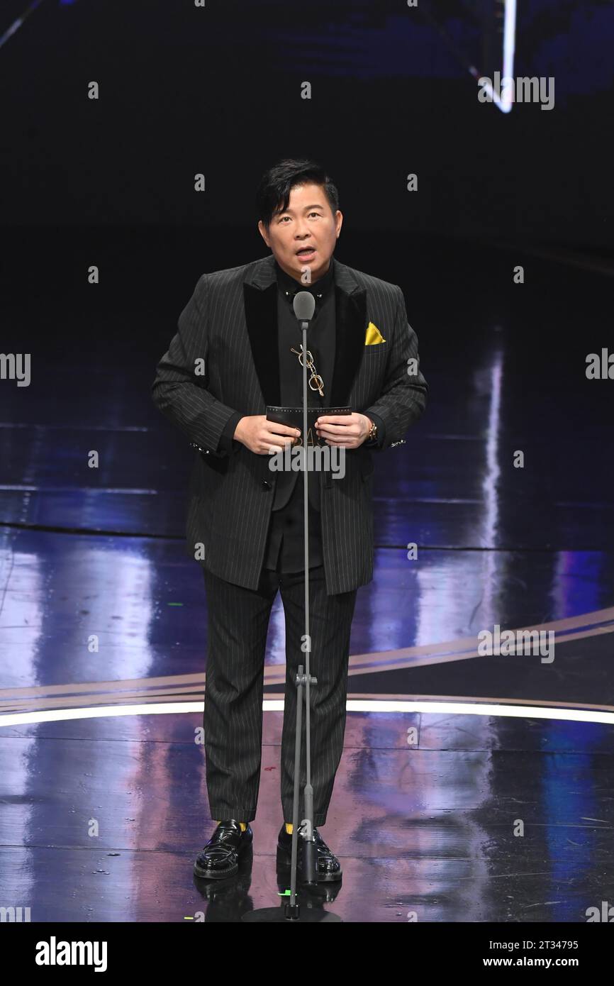 Taiwanese television host and actor Sam Tseng wins the 58th Golden Bell ...