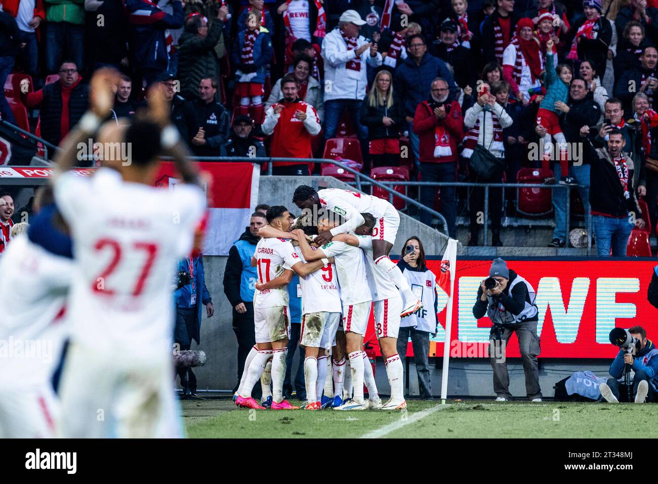 Köln, RheinEnergieStadion, 22.10.23: Luca Waldschmidt (Köln) jubelt ...