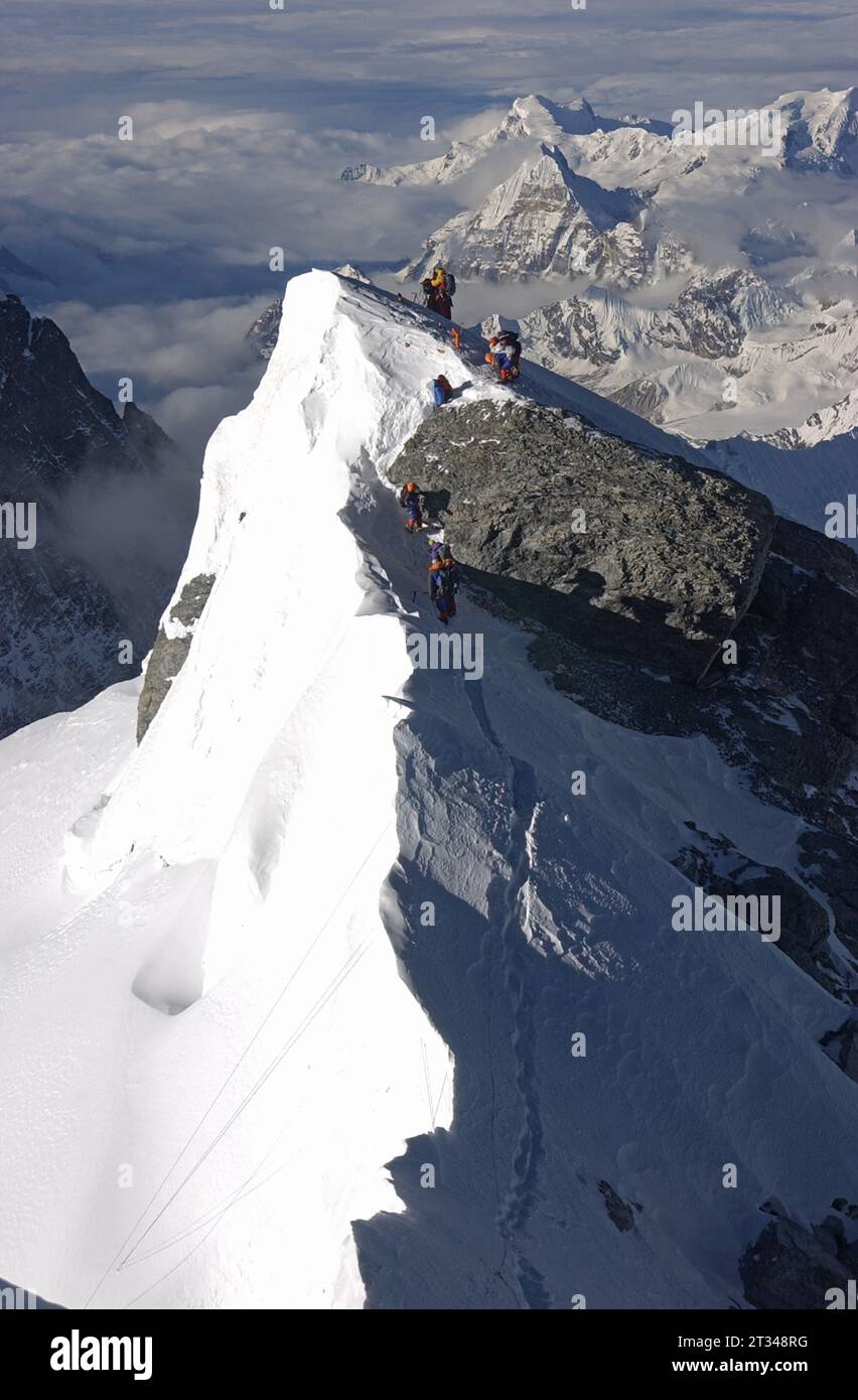 Climbers quest hi-res stock photography and images - Alamy