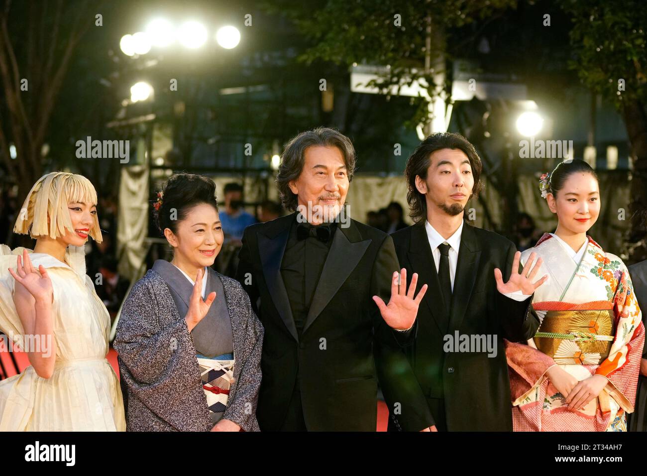 Actors of "Perfect Days", from left to right, Aoi Yamada, Sayuri ...