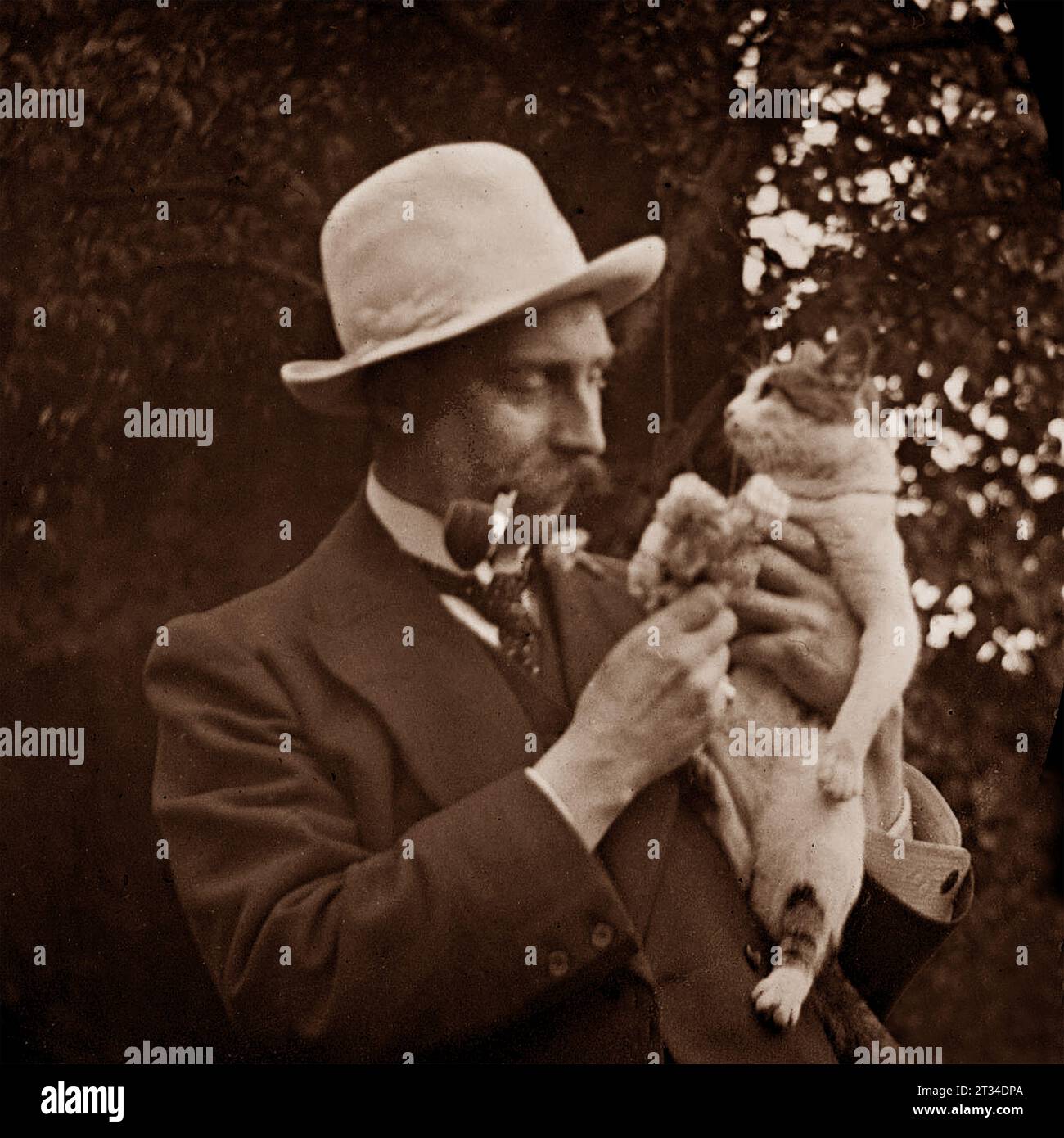 Edwardian man hi-res stock photography and images - Alamy