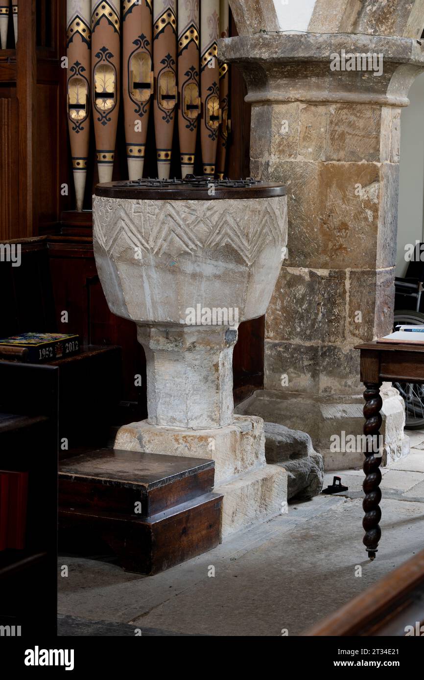 The font, St. Martin`s Church, Sandford St. Martin, Oxfordshire ...