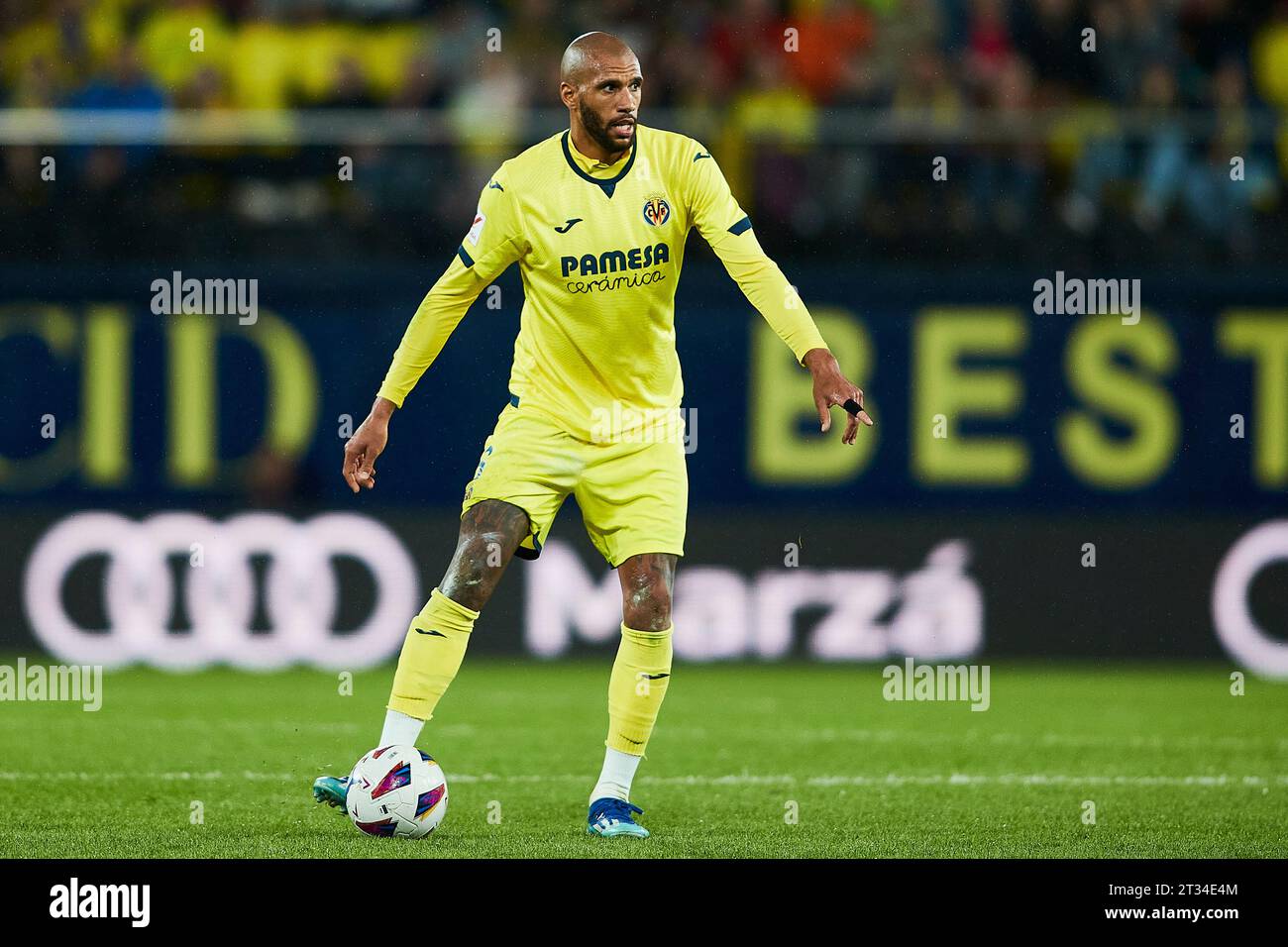 Etienne Capoue of Villarreal CF in action during the LaLiga EA Sports ...