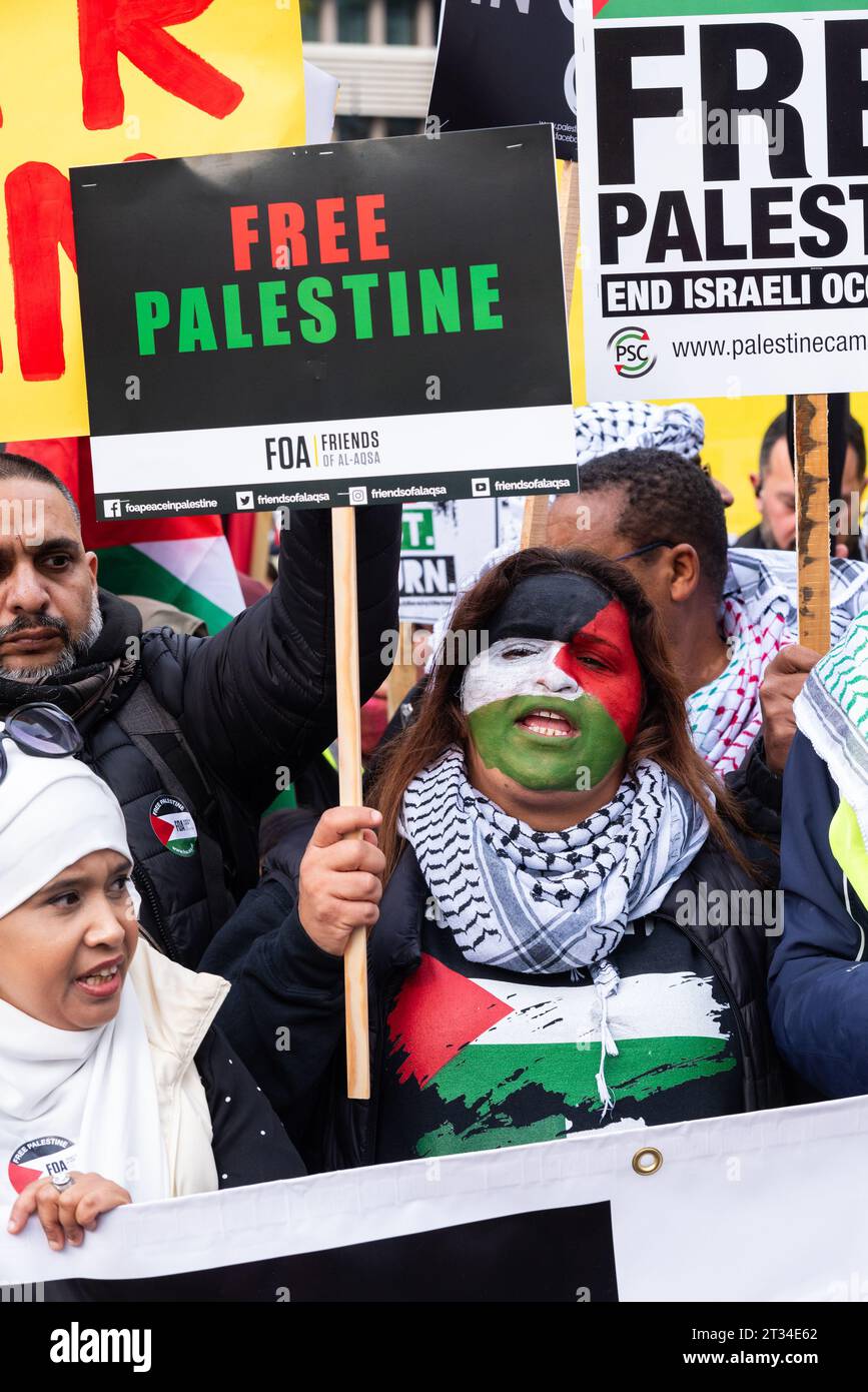 Protesters at a Free Palestine protest in London following the ...