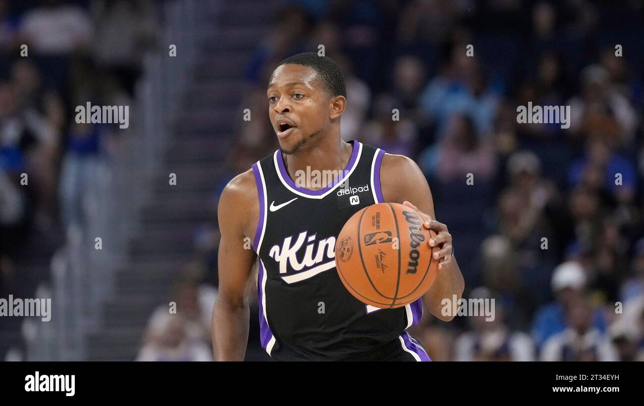 Sacramento Kings guard De'Aaron Fox during an NBA preseason basketball ...
