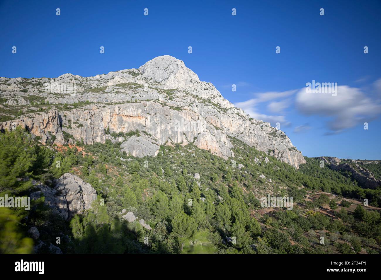 Saint victoire cezanne hi-res stock photography and images - Alamy
