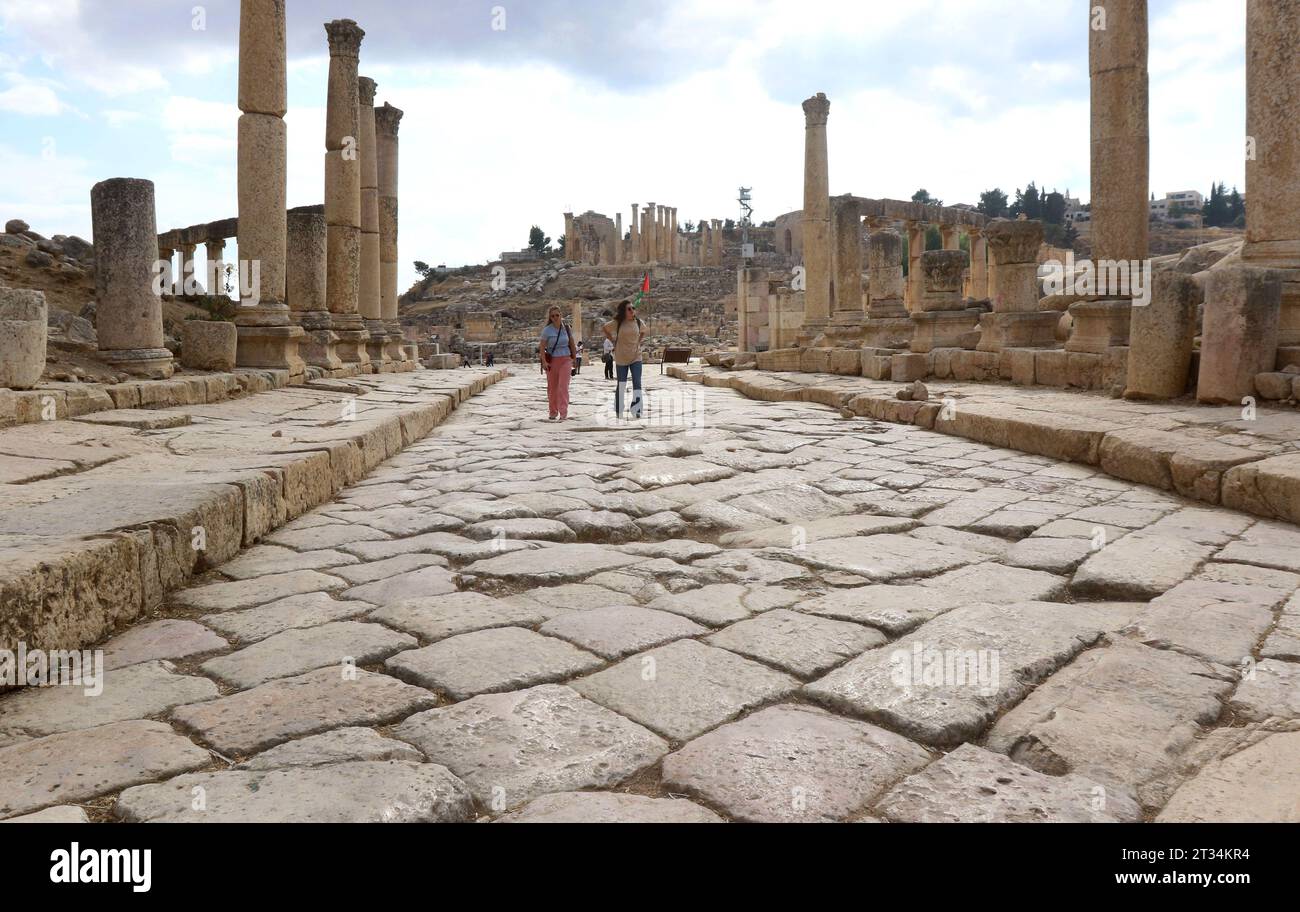 Old buildings, columns and stones in the ancient city of Jerash in ...