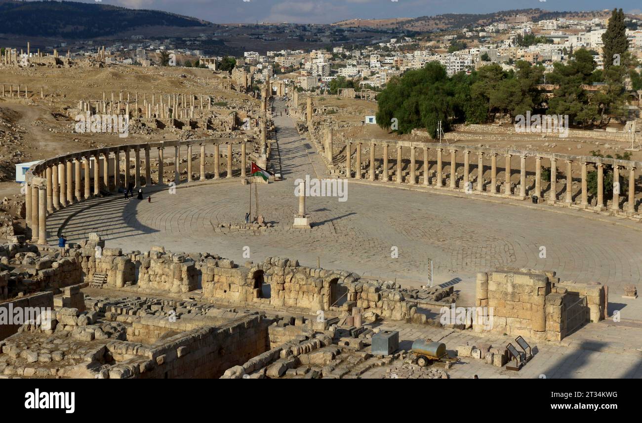 Old buildings, columns and stones in the ancient city of Jerash in ...