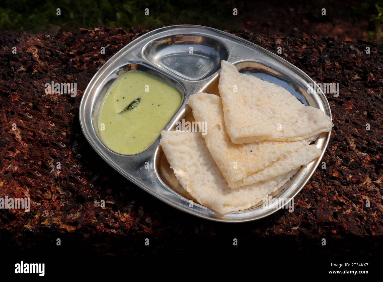 Ghavne and chutney, or Neer Dosa, is a popular breakfast dish from the ...