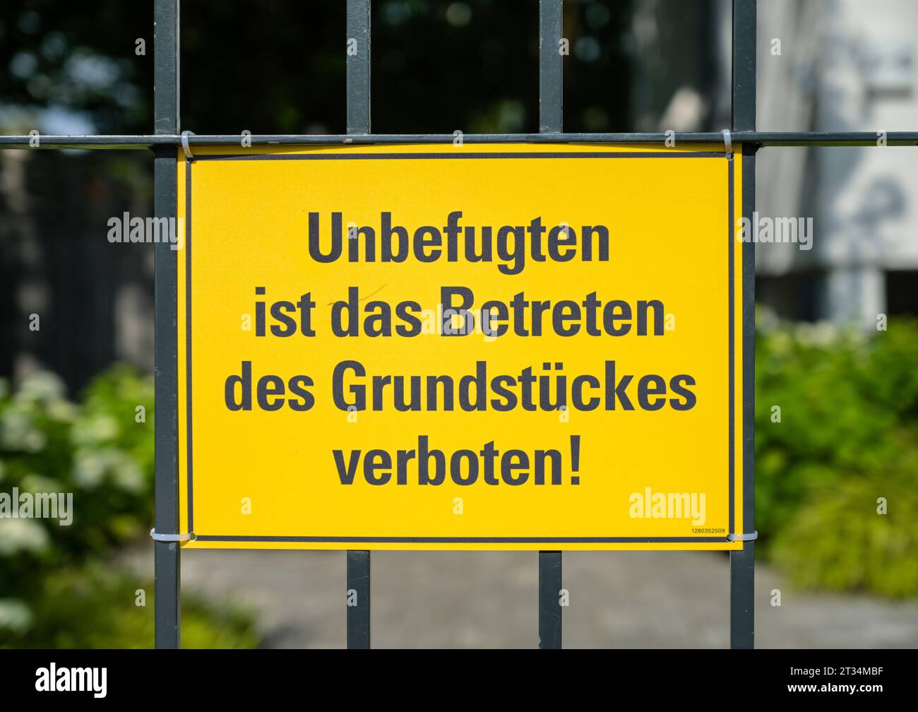 Betreten verboten hi-res stock photography and images - Alamy