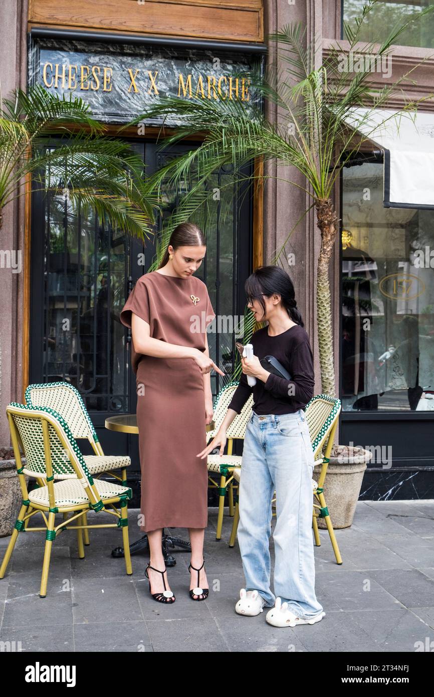 Vietnam, Ho Chi Minh City, Saigon, photoshoot Stock Photo - Alamy