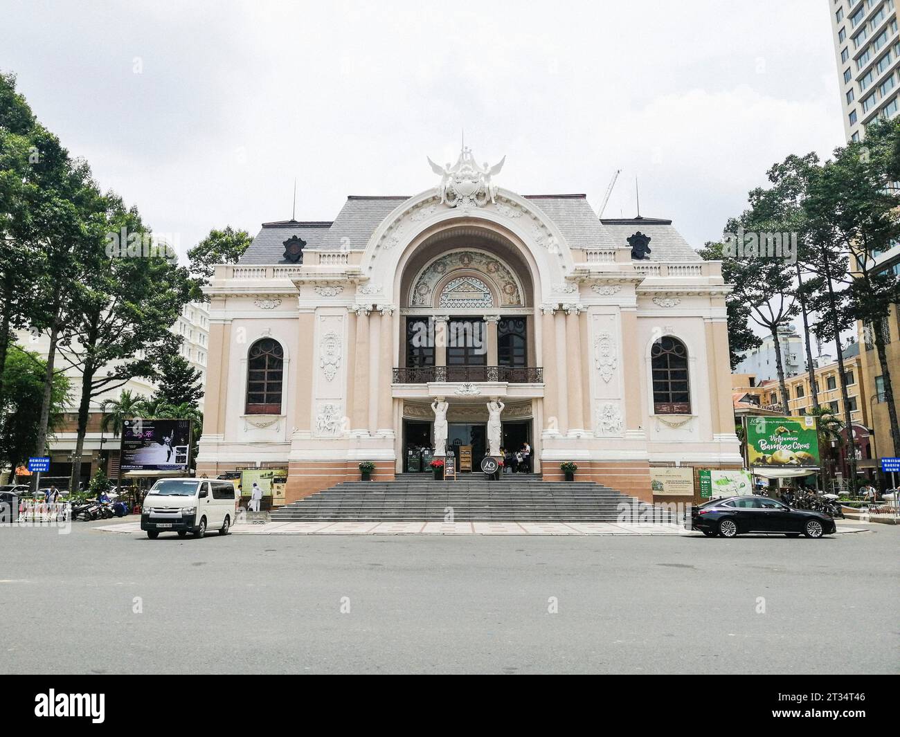 Vietnam, Saigon, Saigon Opera House (Ho Chi Minh Municipal Theater ...