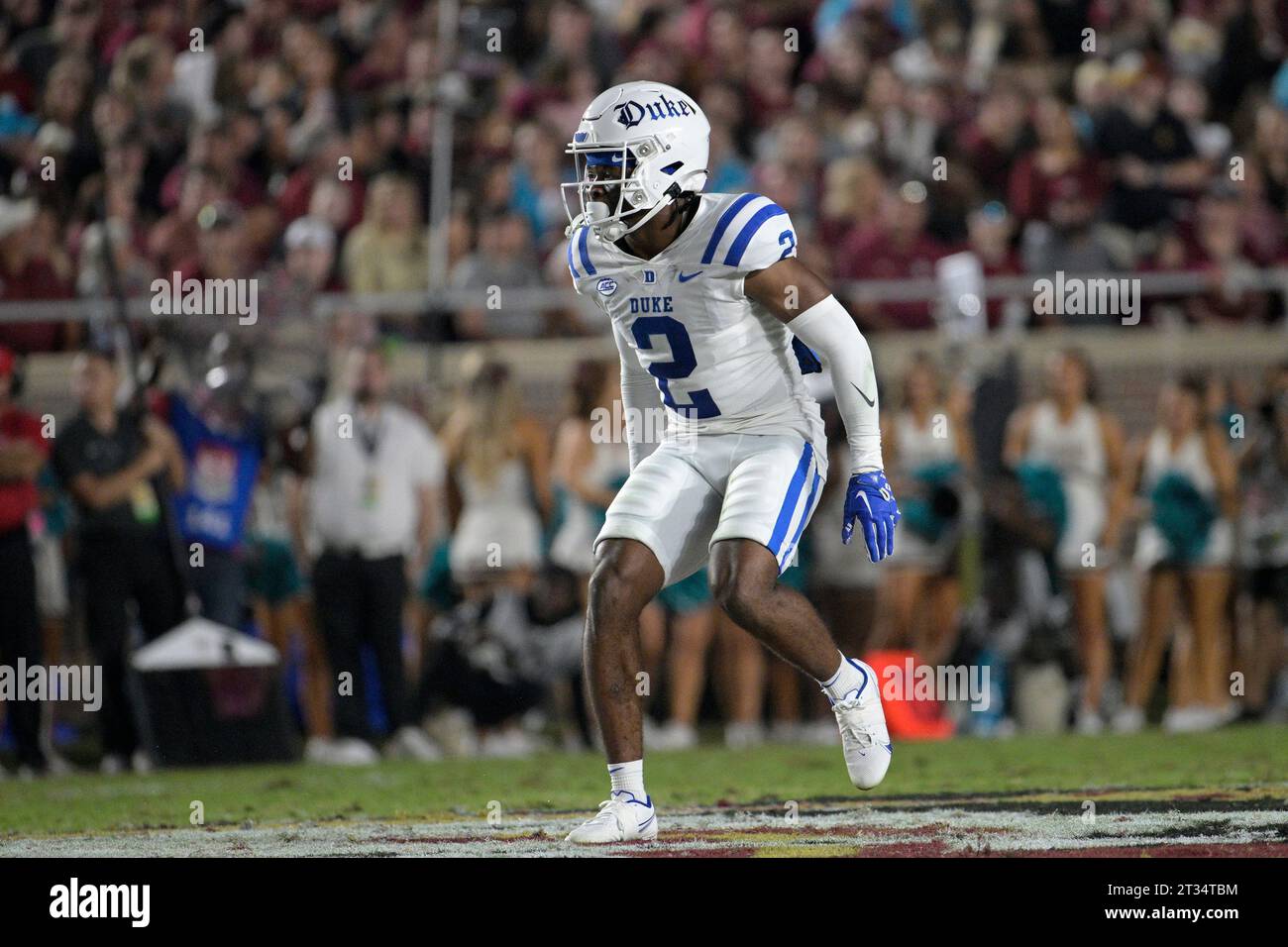Duke safety Jaylen Stinson (2) follows a receiver during the first half ...