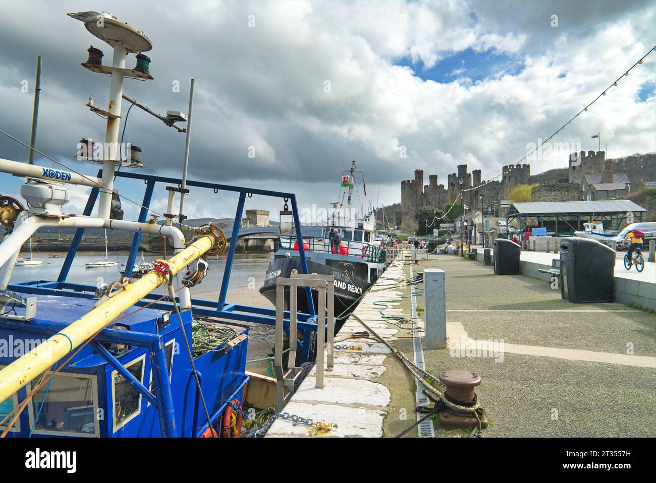 Looking south up River Conwy from Conwy quay to Conwy Castle. fishing ...