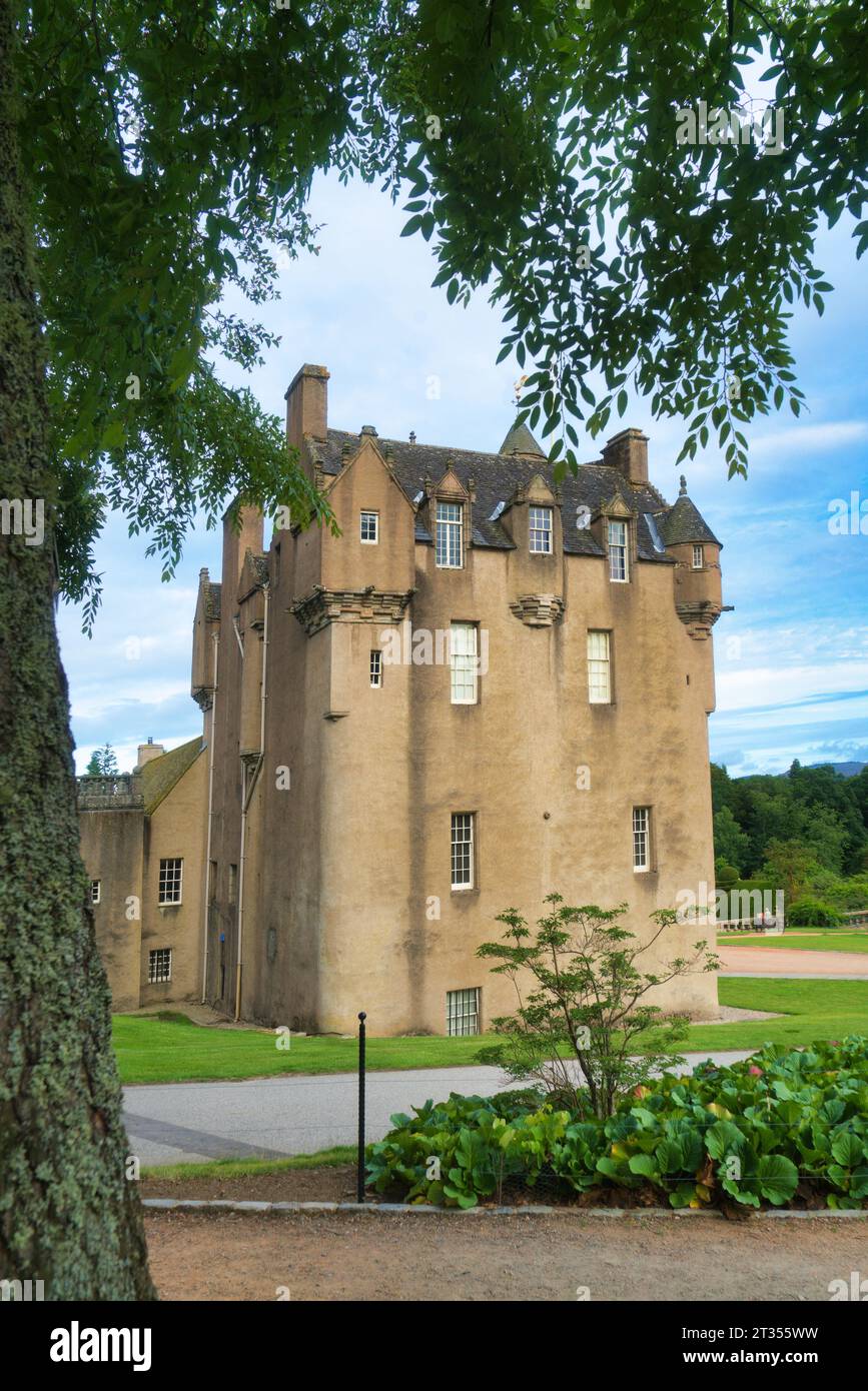 Crathes castle in evening light. Banchory, Royal Deeside. Aberdeenshire ...