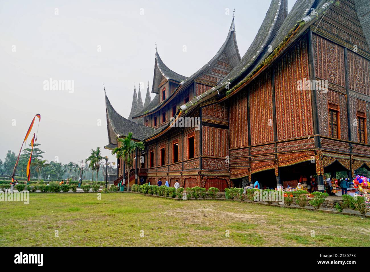 Istana pagaruyung hi-res stock photography and images - Alamy