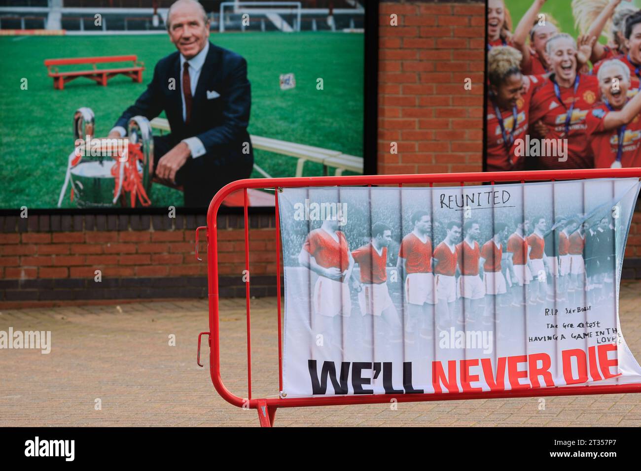 Munich banner in tribute to the late Sir Bobby Charlton outside of Old ...