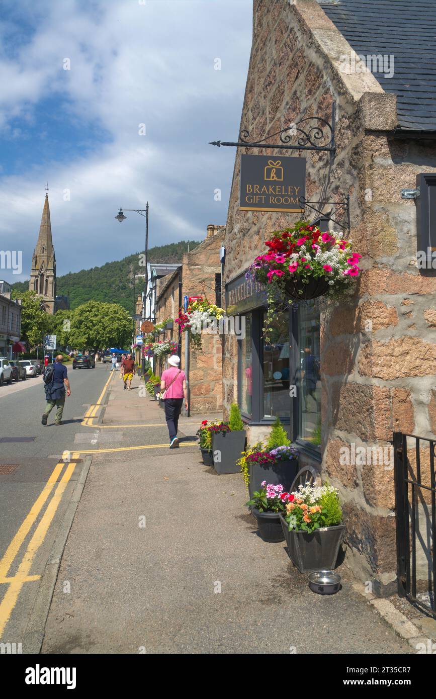 Ballater royal deeside scotland hi-res stock photography and images - Alamy