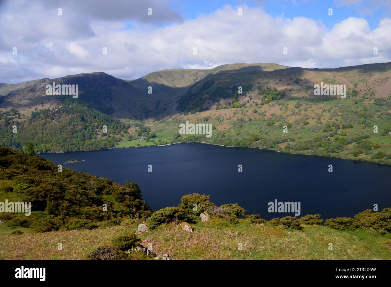 Ullswater Lake & Seldom Seen Farm in the Glencoyne Valley from the ...