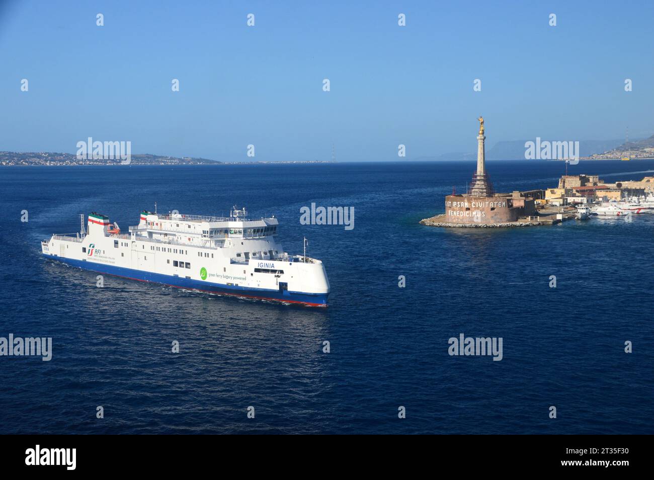 The Green Hybrid Battery Powered Ferry IGINIA of 'RFI' Rete Ferroviaria ...