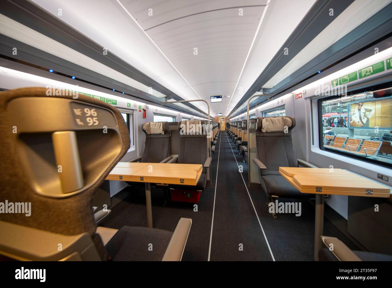 23 October 2023, Hesse, Frankfurt/Main: View into a large-capacity car ...
