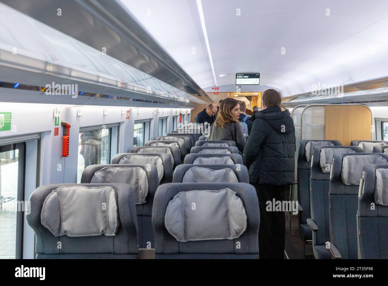 Ice 3 neo hi-res stock photography and images - Alamy