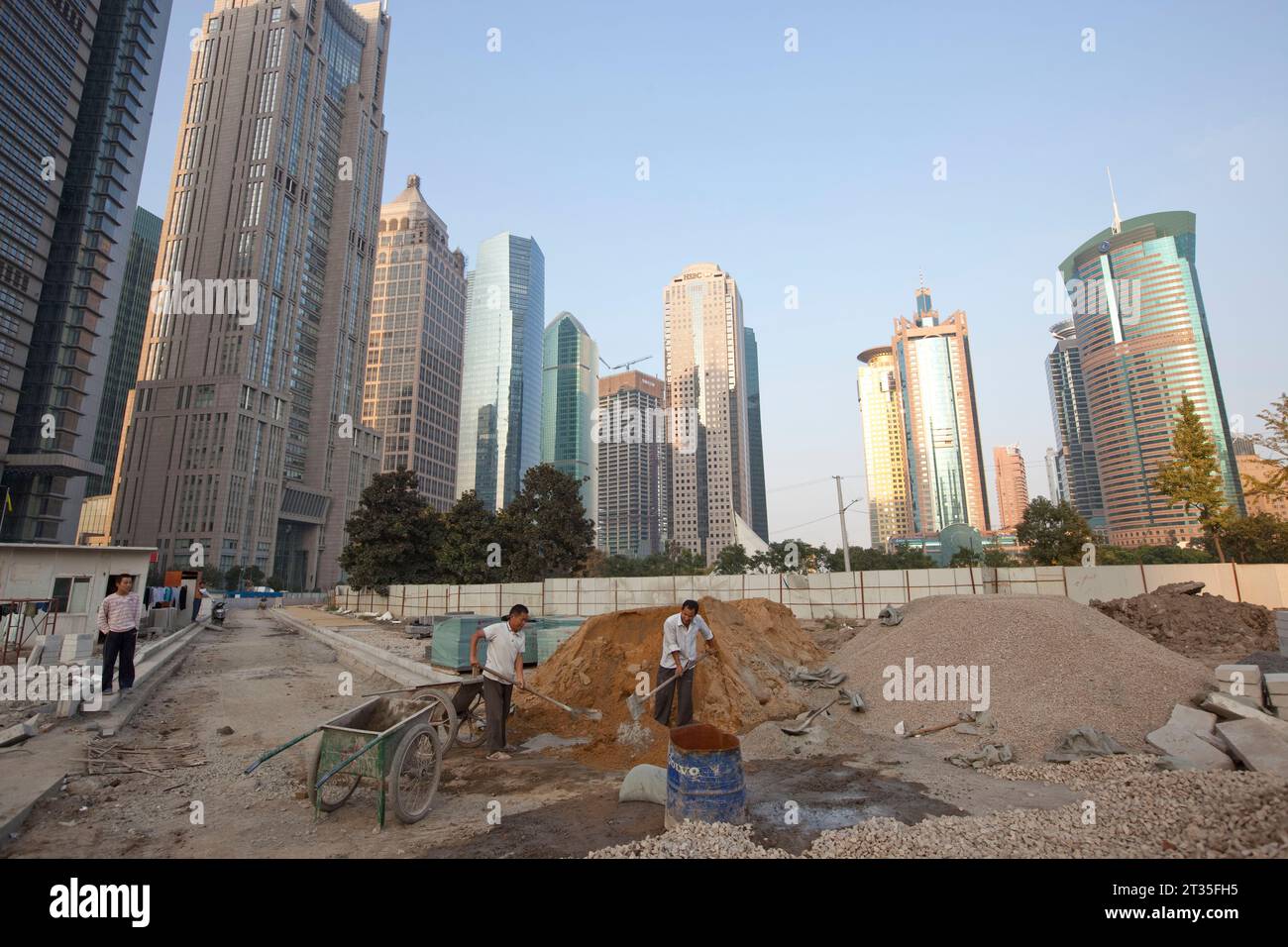 Shanghai asia hi-res stock photography and images - Alamy