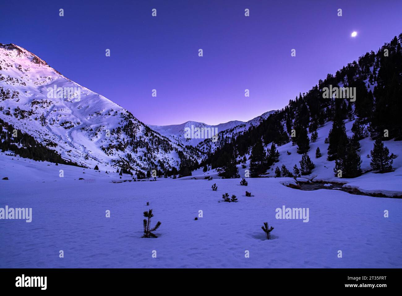 Stunning winter landscape majestic mountain hi-res stock photography ...